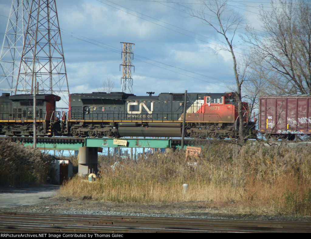 CN 8871